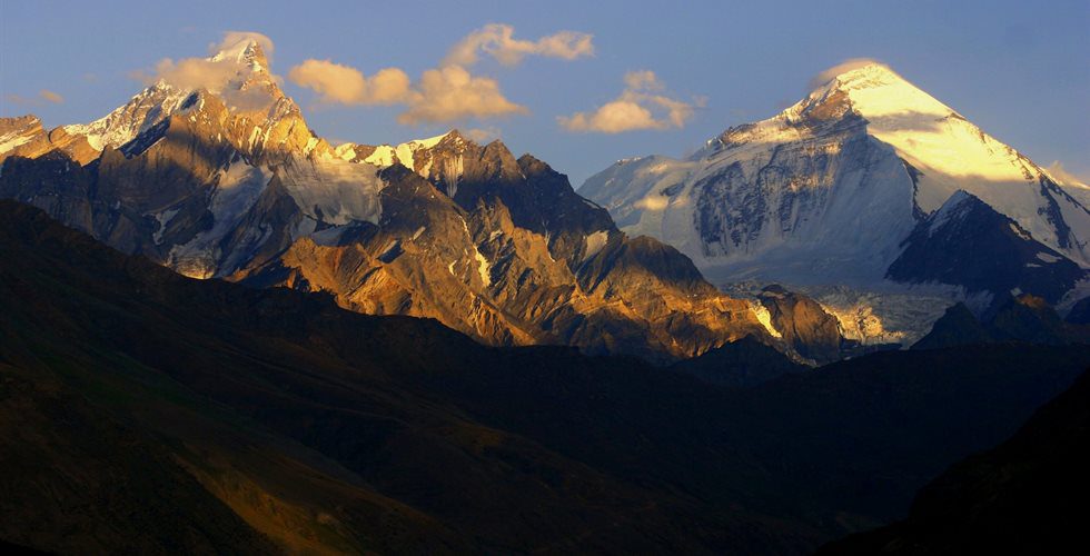 Mount Kun Climbing Expedition (7077 M): A Complete Guide To Conquering ...